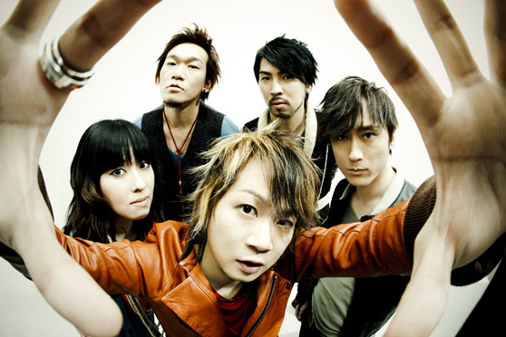 Aqua Timez(アクアタイムズ) - 新章到来を告げる待望のニュー・シングル！ - クローズアップ